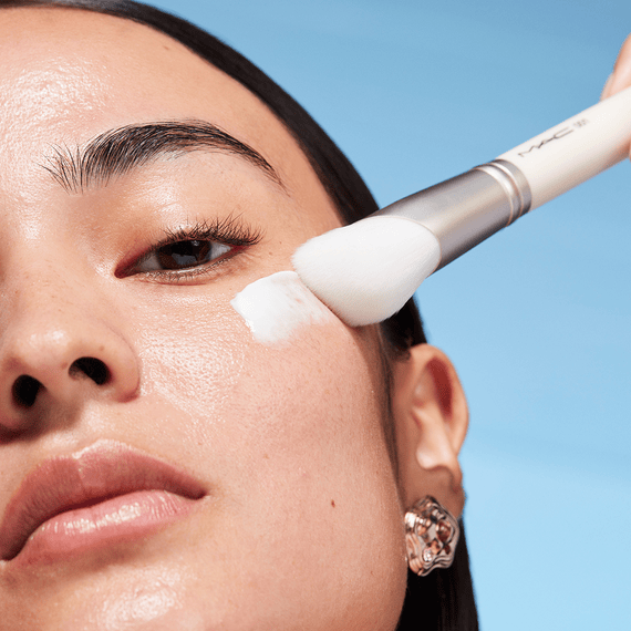 M.A.C • Hyper Real Skincanvas Balm