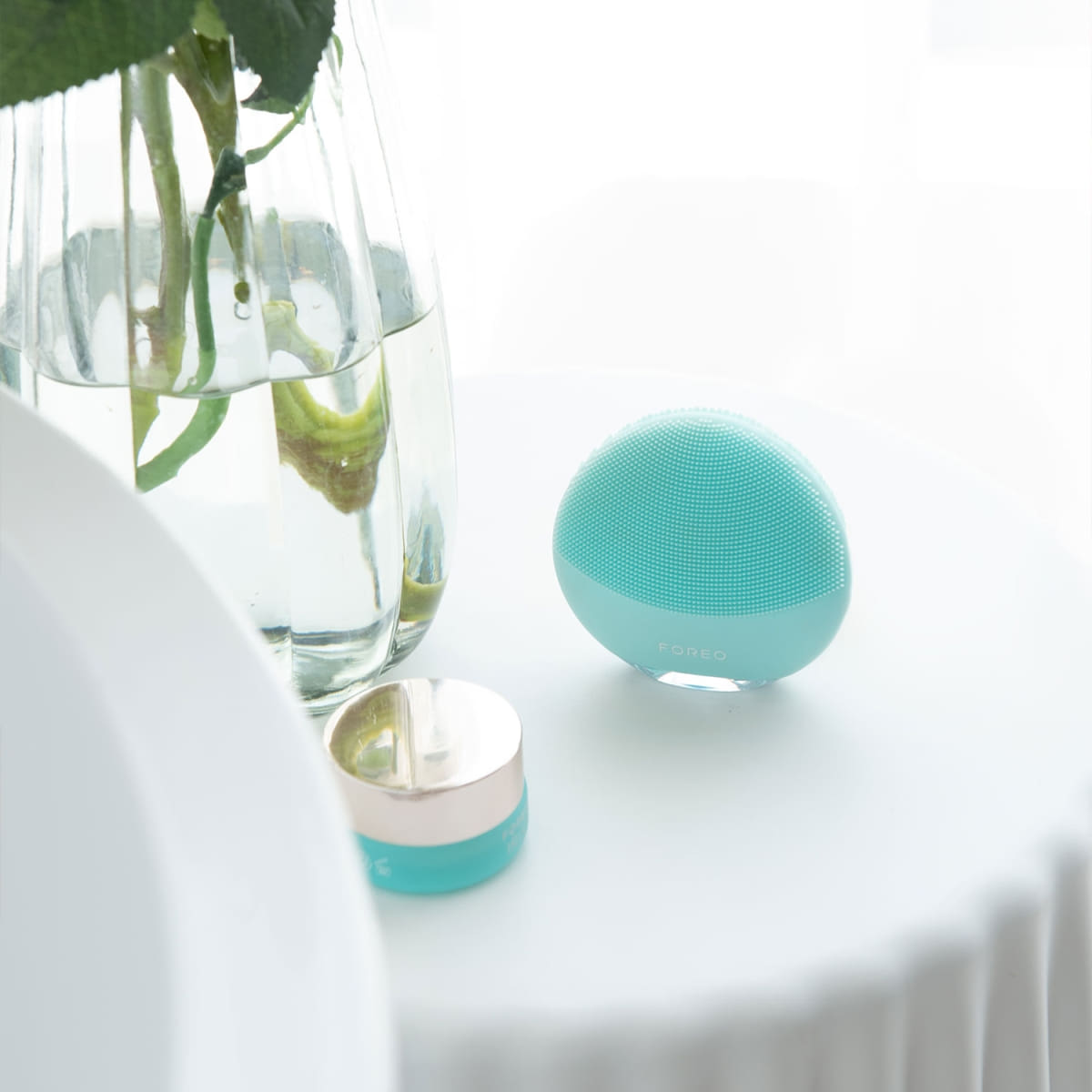 Foreo - LUNA 4 mini Arctic Blue • haar-shop.ch