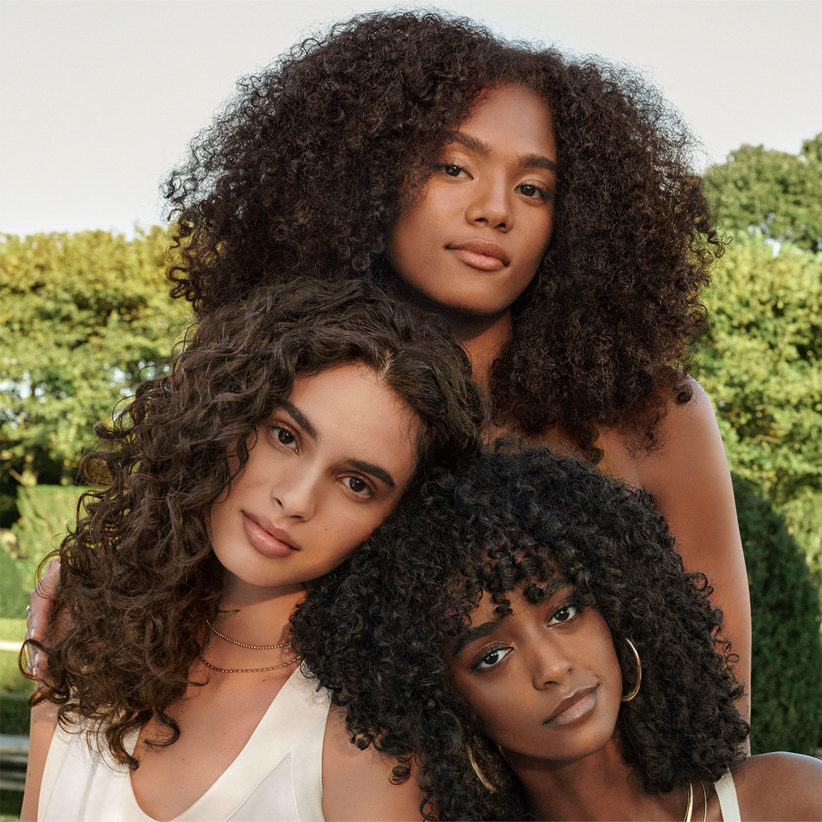 Aveda • Be Curly Advanced Coil Definer Gel 200 ml • haar-shop.ch