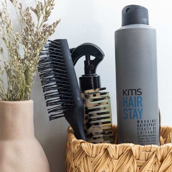 KMS HairStay Working Spray • 72h Halt & Hitzeschutz • haar-shop.ch