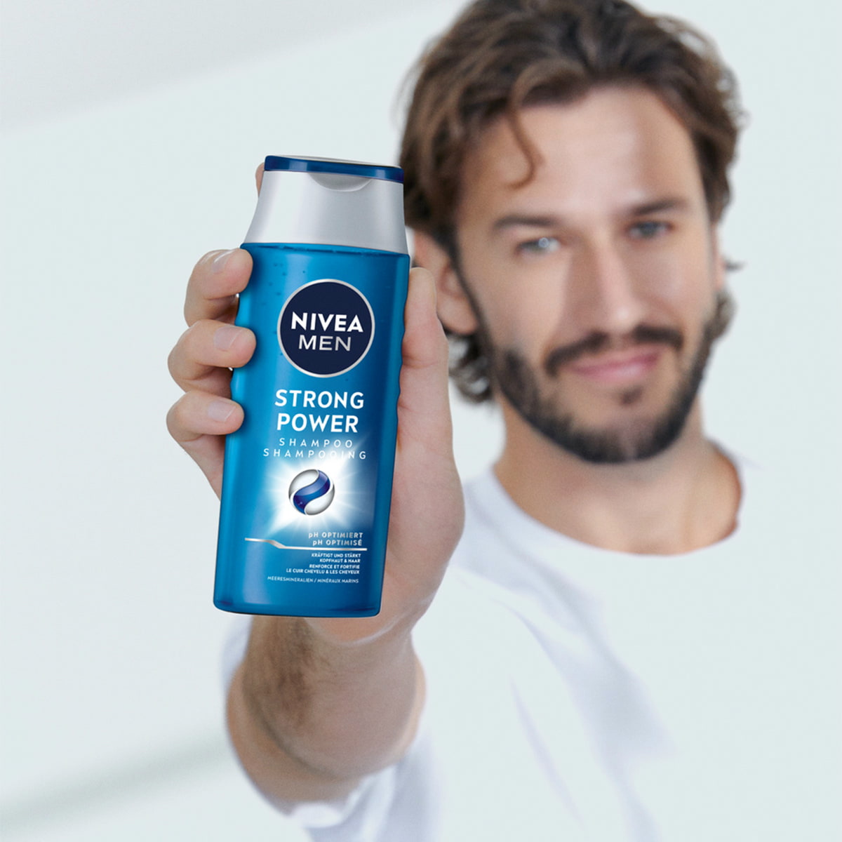 NIVEA Strong Power pH-Optimal Shampoo • haar-shop.ch