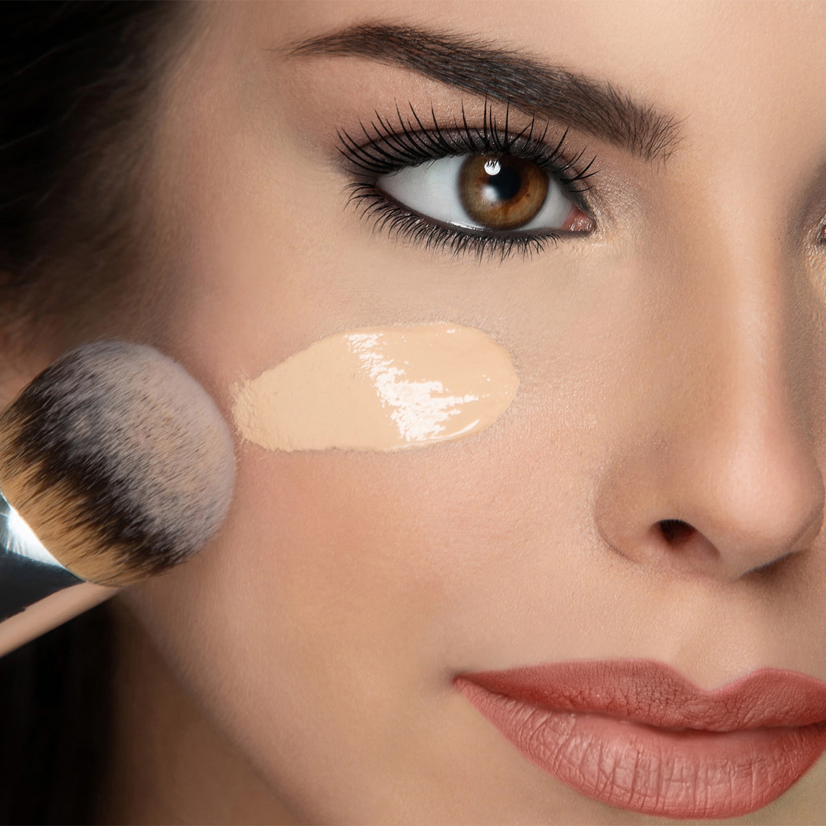 High Coverage Foundation Long Lasting SPF 20