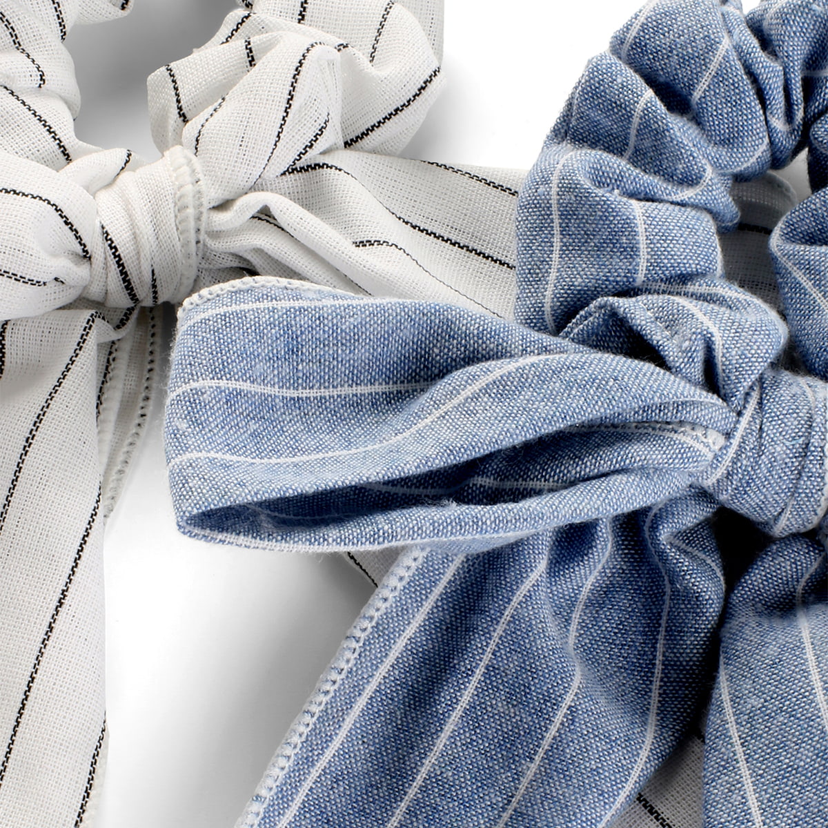 Trisa Accessoires • Denim Scrunchie mit Schleife • haar-shop.ch