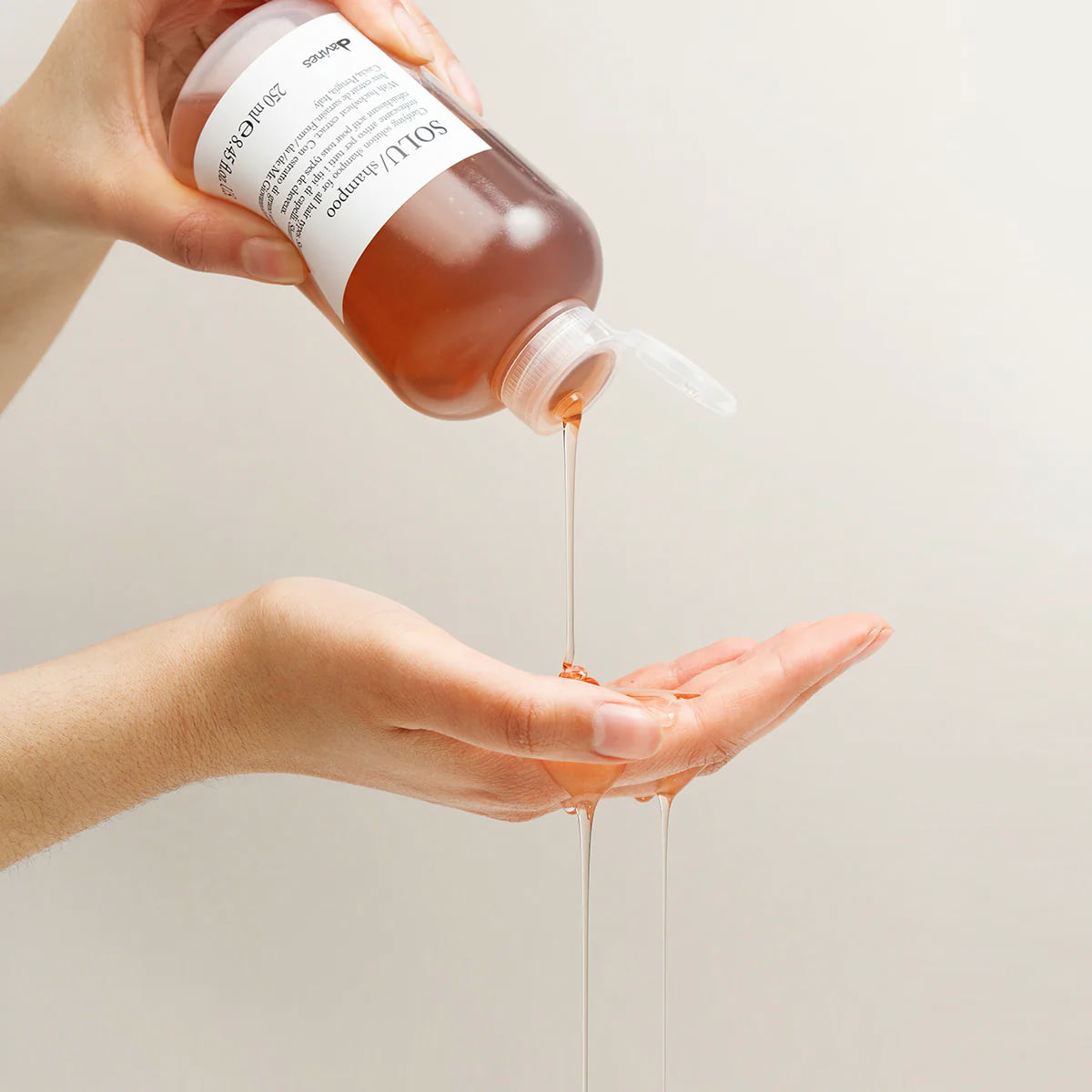 SOLU Shampoo • davines • soins essentiels cheveux • haar-shop.ch